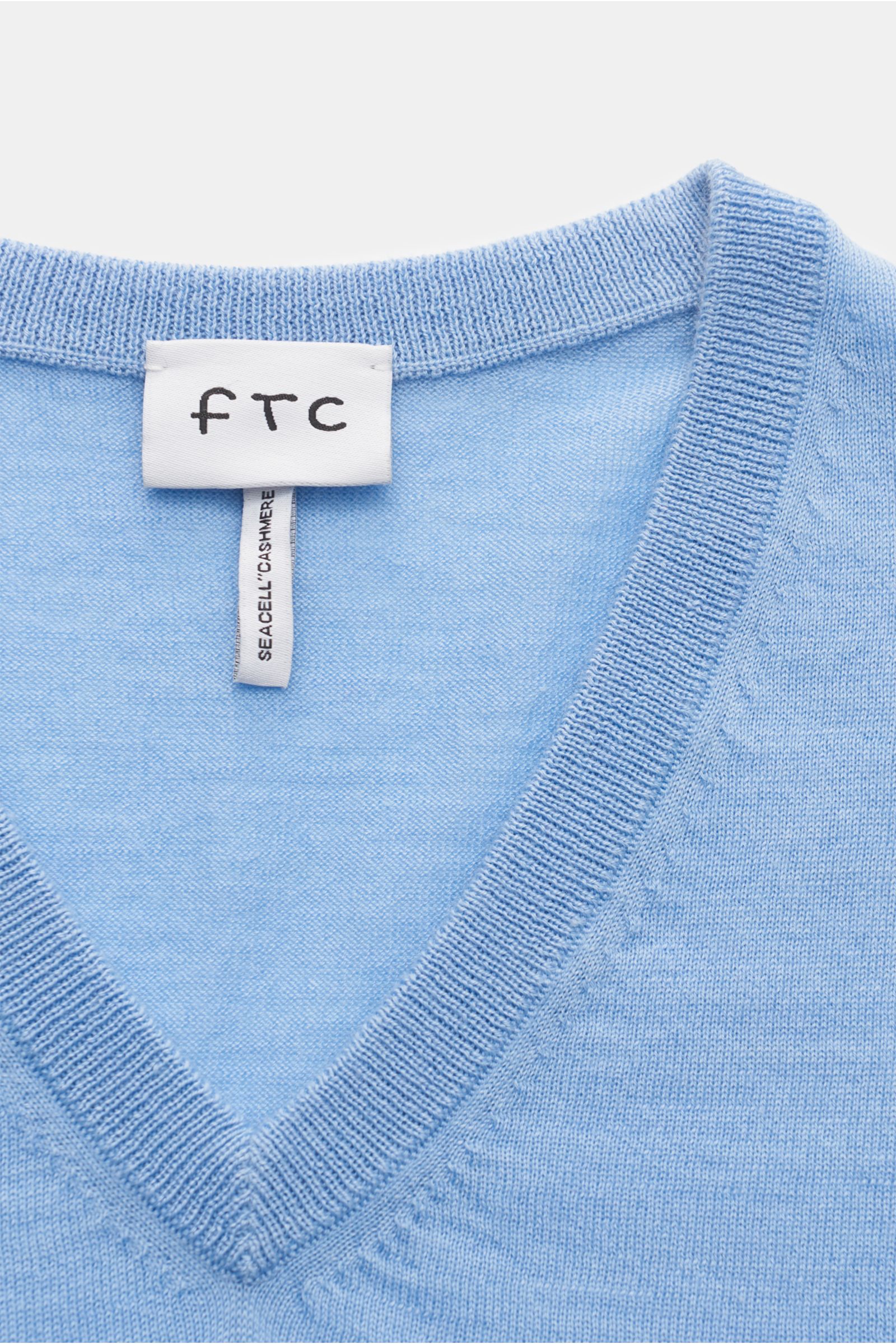 FTC Feinstrick V-Neck Pullover hellblau | BRAUN Hamburg